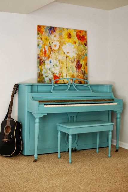 25 Cool Ways To Style A Piano For Your Space - DigsDigs