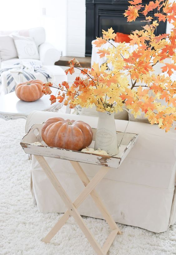 25 Ways To Use Fall Leaves For Home Decor - DigsDigs