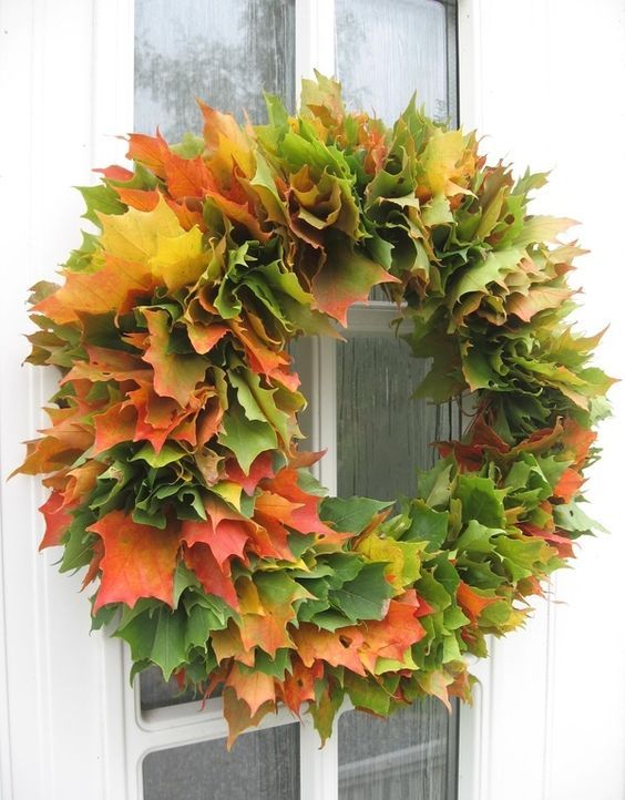 25 Ways To Use Fall Leaves For Home Decor - DigsDigs