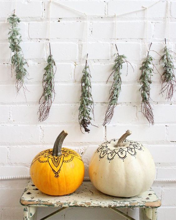 25 Trendy Boho Halloween Decor Ideas - DigsDigs