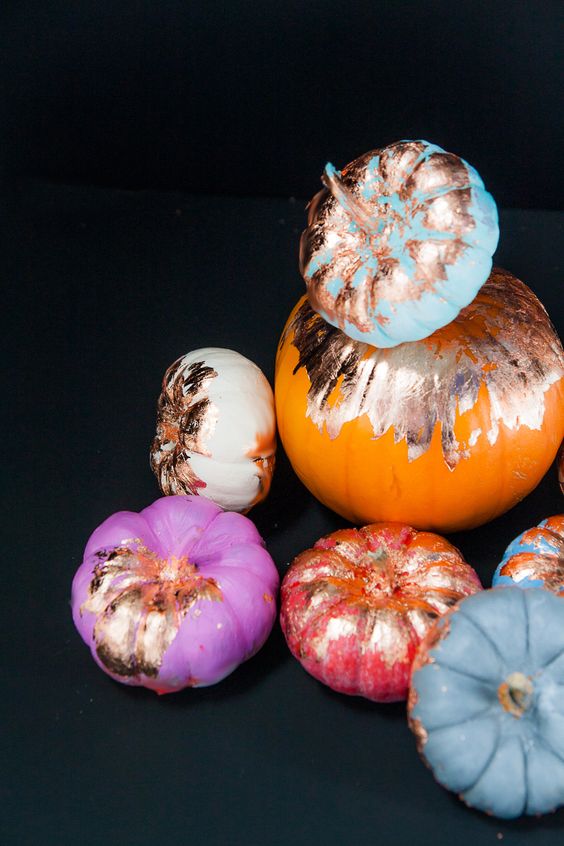 25 Colorful Halloween Home Decor Ideas - DigsDigs