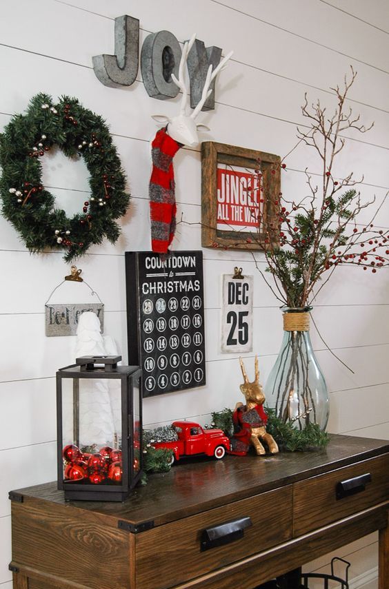 25 Instagram-Worthy Christmas Wall Decor Ideas - DigsDigs