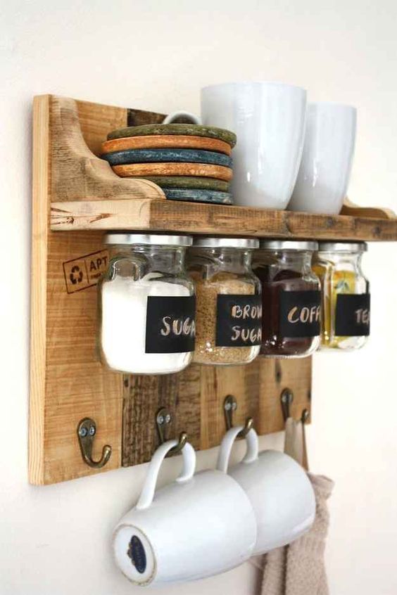 26 Pallet Shelves And Racks For Your Home - DigsDigs