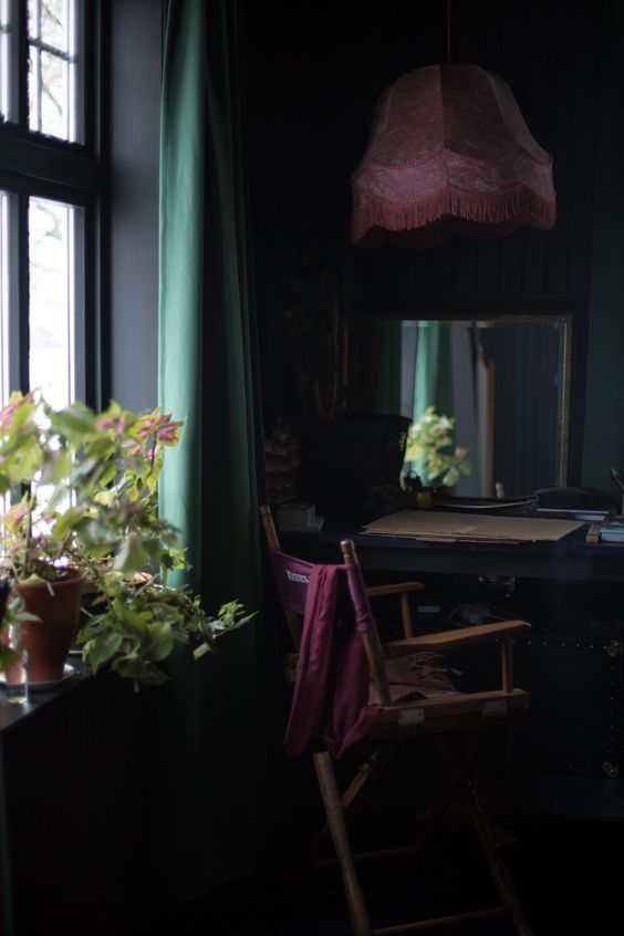 25 Easy Ways To Brighten Up A Moody Space - DigsDigs
