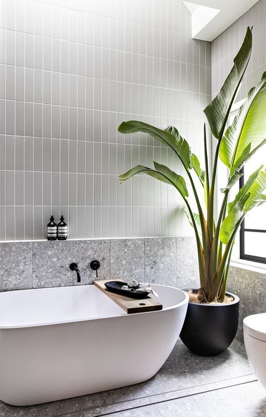 98 Catchy Skinny Tile Ideas For Bathrooms - DigsDigs