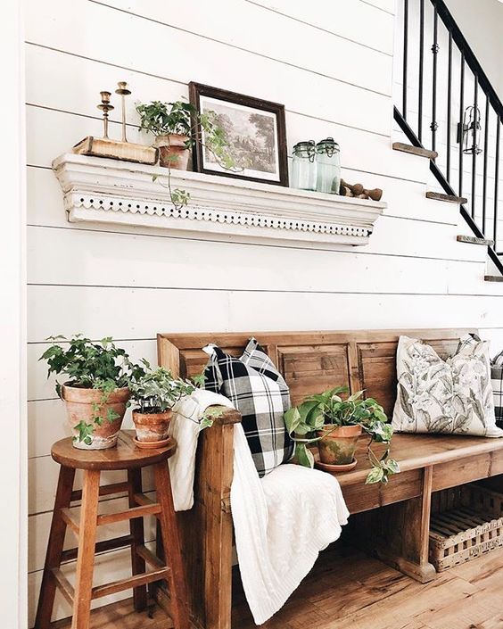 25 Welcoming Summer Entryway Décor Ideas - DigsDigs