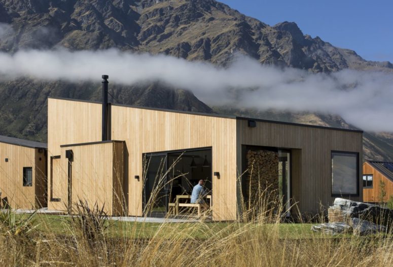 Contemporary Alpine House That Blends With The Landscape - DigsDigs