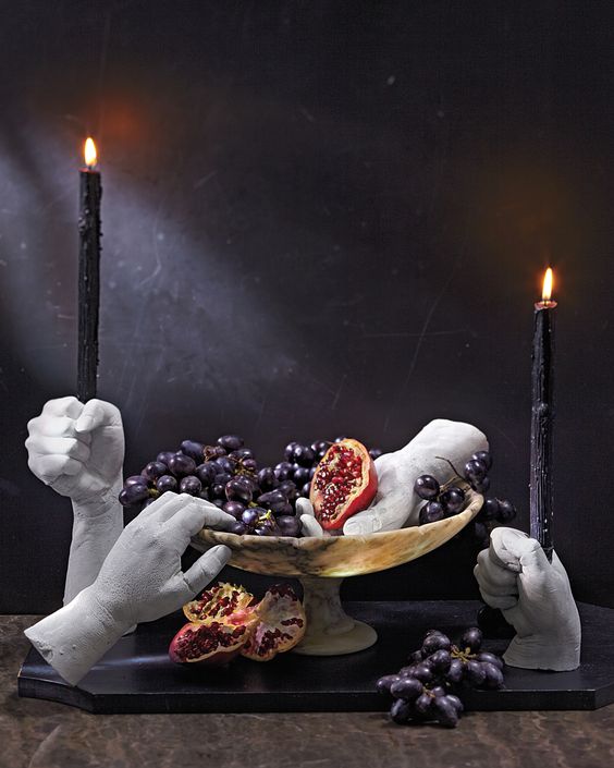 25 Halloween Candleholders For Creating An Ambience - DigsDigs