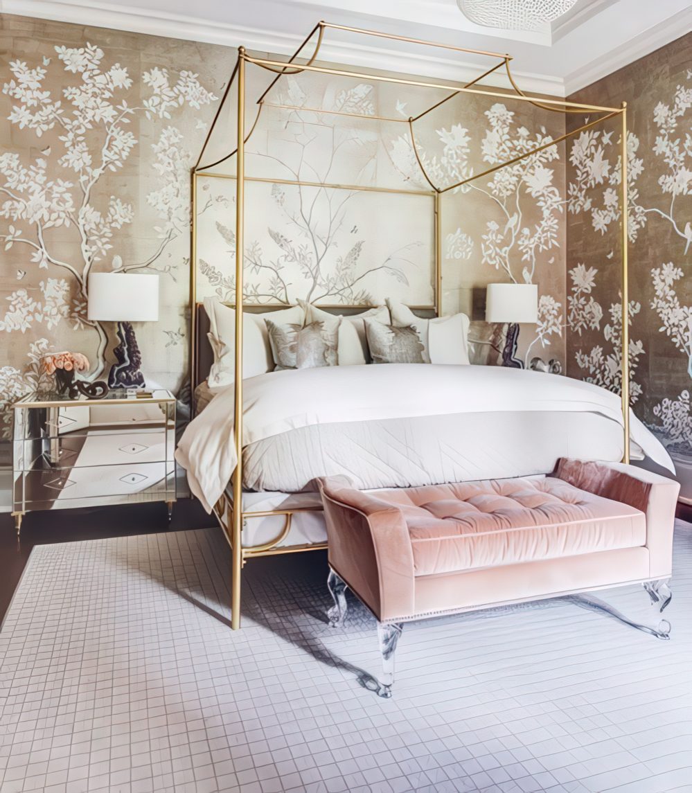 25 Edgy Ways To Style Your Canopy Bed - DigsDigs