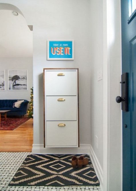 25 Stylish And Smart IKEA Hacks For Your Entryway - DigsDigs