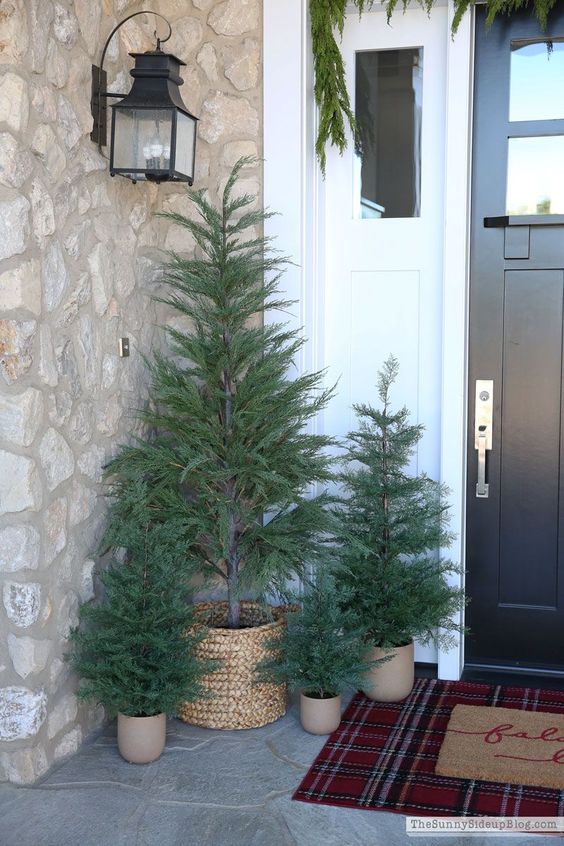 86 Beautiful Multiple Christmas Trees Ideas - DigsDigs