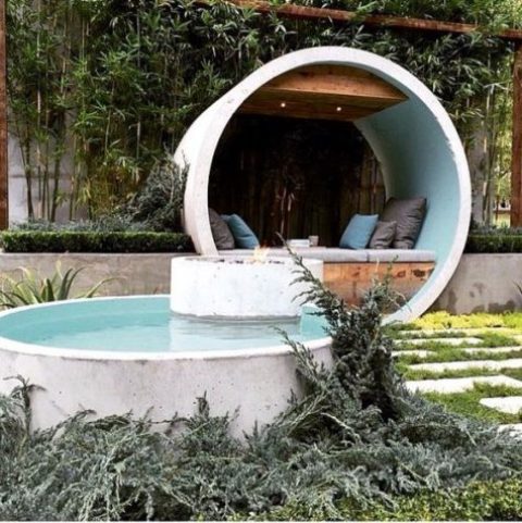 23 Round Pools You'll Never Want To Leave - DigsDigs