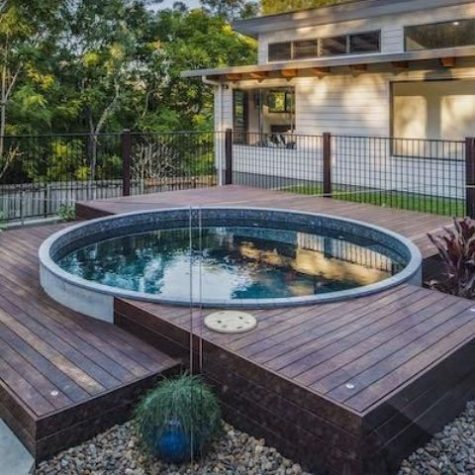 23 Round Pools You'll Never Want To Leave - DigsDigs