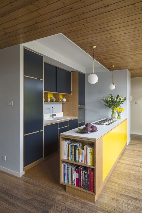 25 Catchy And Bold Blue And Yellow Kitchens - DigsDigs
