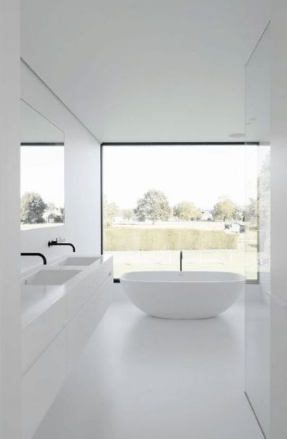 26 Chic All-White Bathrooms That Inspire - DigsDigs