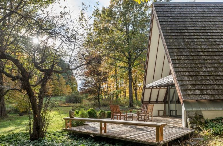 Mid-Century Modern House With A-Frame Sections - DigsDigs