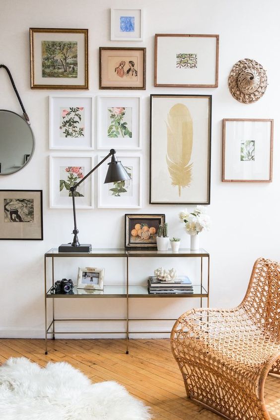 70 Free Form Gallery Wall Ideas That Inspire - DigsDigs