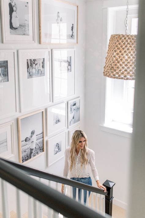45 Stairway Gallery Walls That Excite And Inspire - DigsDigs