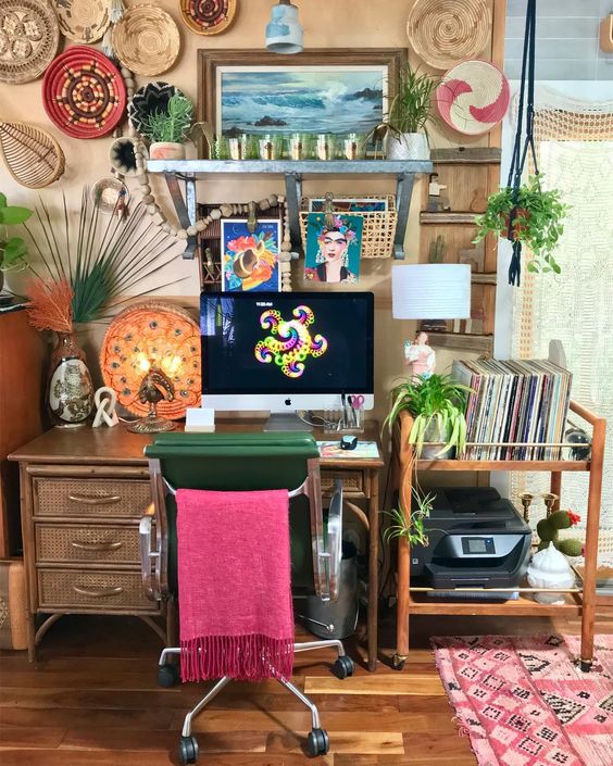 29 Outstanding Maximalist Home Offices That Inspire - DigsDigs