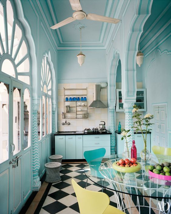 28 Maximalist Kitchen Decor Ideas That Wow - DigsDigs