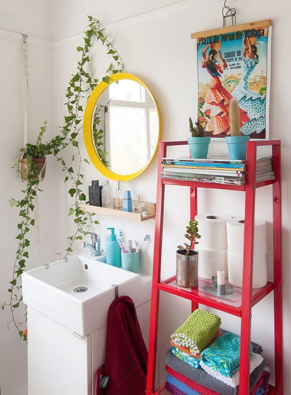 30 Jaw-Dropping Maximalist Bathroom Decor Ideas - DigsDigs