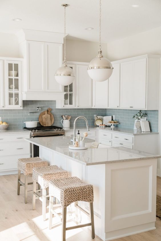 40 Lovely Kitchen Decor Ideas For Millennials - DigsDigs