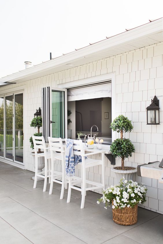 25 Folding Windows To Merge With Outdoors - DigsDigs