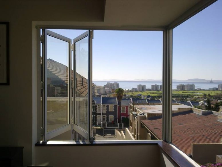 25 Folding Windows To Merge With Outdoors - DigsDigs