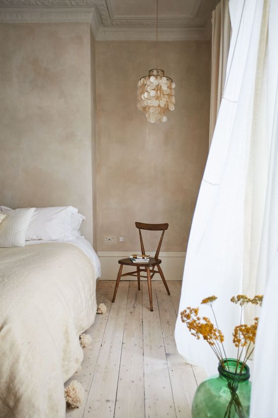 40 Limewashed Wall Ideas For A Textural Look - DigsDigs