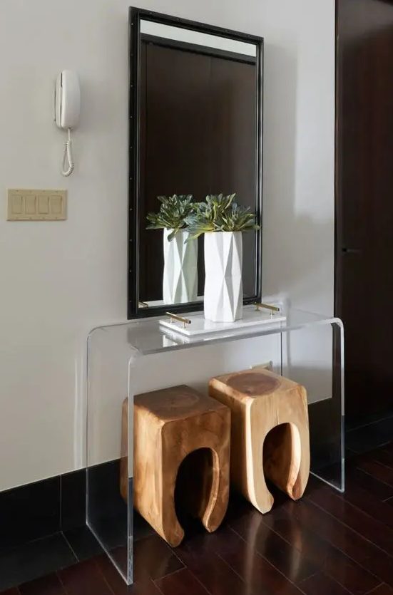 40 Ideas To Style Your Console Table Like A Pro - DigsDigs