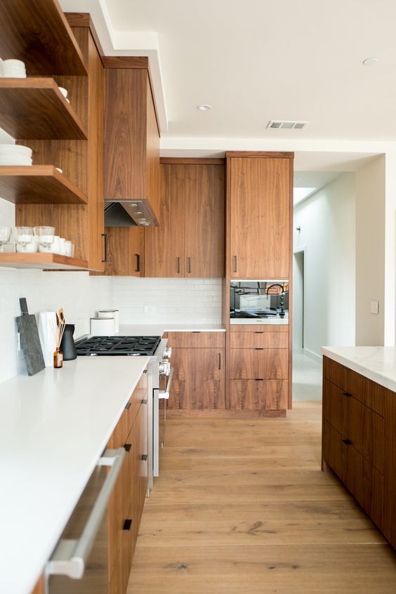 41 Cozy Stained Cabinet Ideas For Your Kitchen - DigsDigs