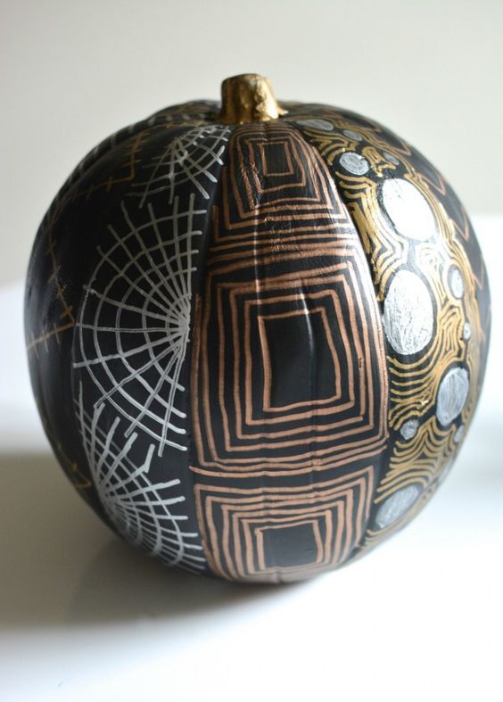 34 Sharpie Halloween Pumpkin Decor Ideas - DigsDigs