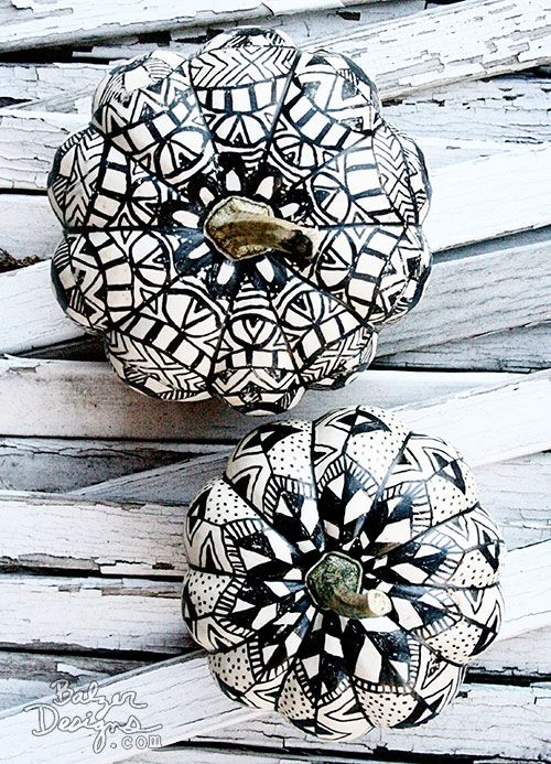 34 Sharpie Halloween Pumpkin Decor Ideas - DigsDigs