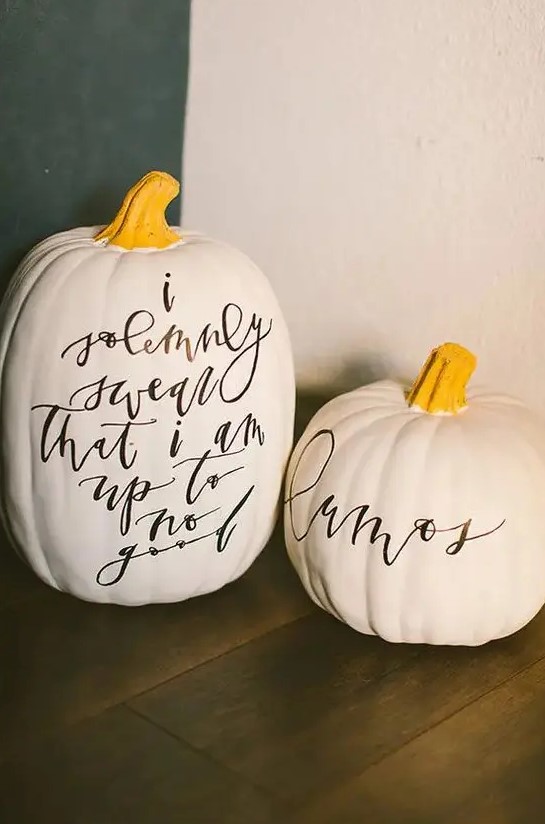34 Sharpie Halloween Pumpkin Decor Ideas - DigsDigs