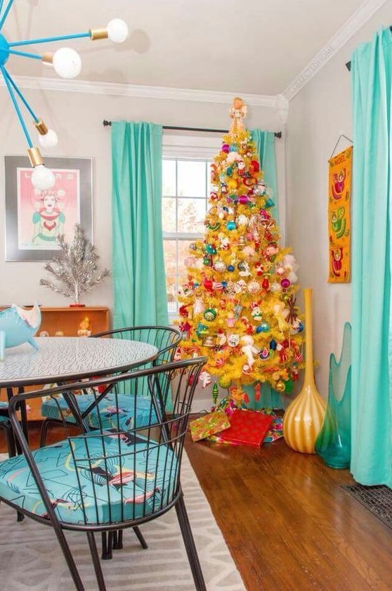 41 Fun Colored Christmas Tree Decor Ideas - DigsDigs