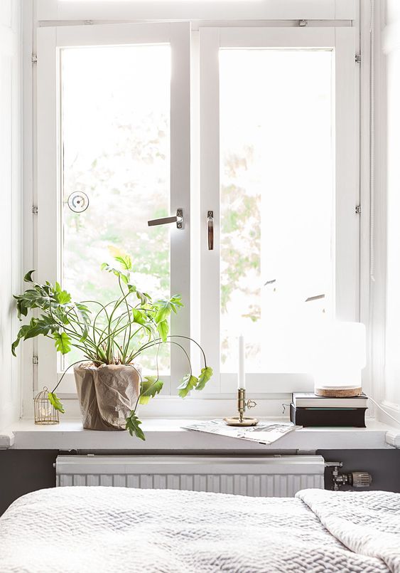 25 Casement Window Ideas With Pros And Cons - DigsDigs