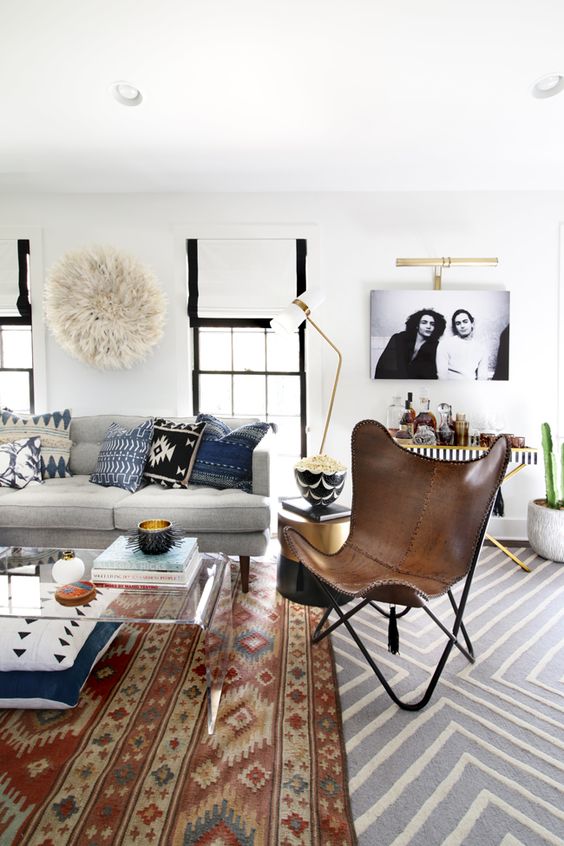 50 Iconic And Timelessly Elegant Butterfly Chairs - DigsDigs