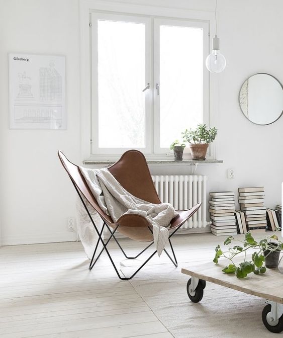 50 Iconic And Timelessly Elegant Butterfly Chairs - DigsDigs