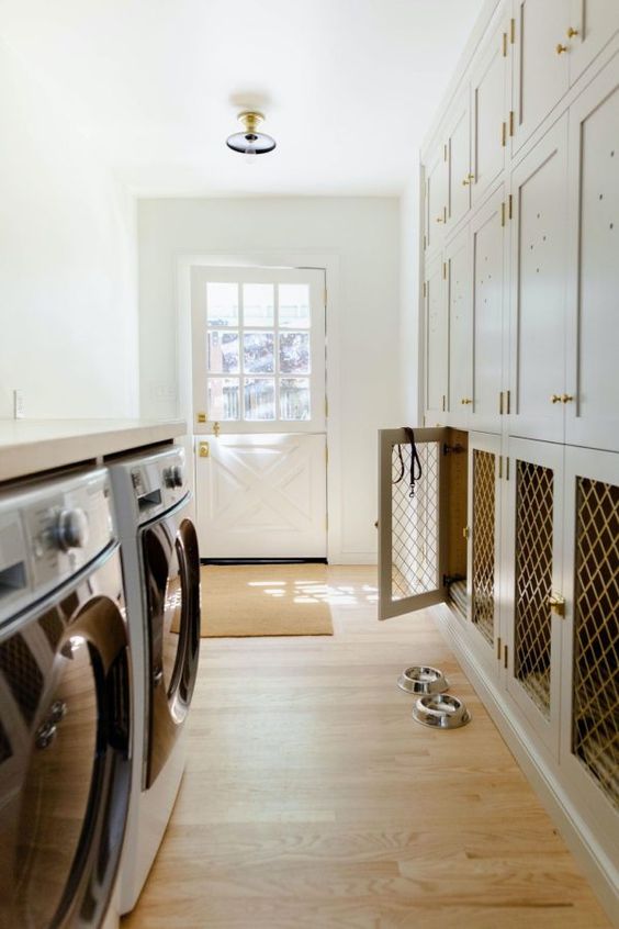 36 Built-In Dog Crates That Won't Spoil Your Interior - DigsDigs