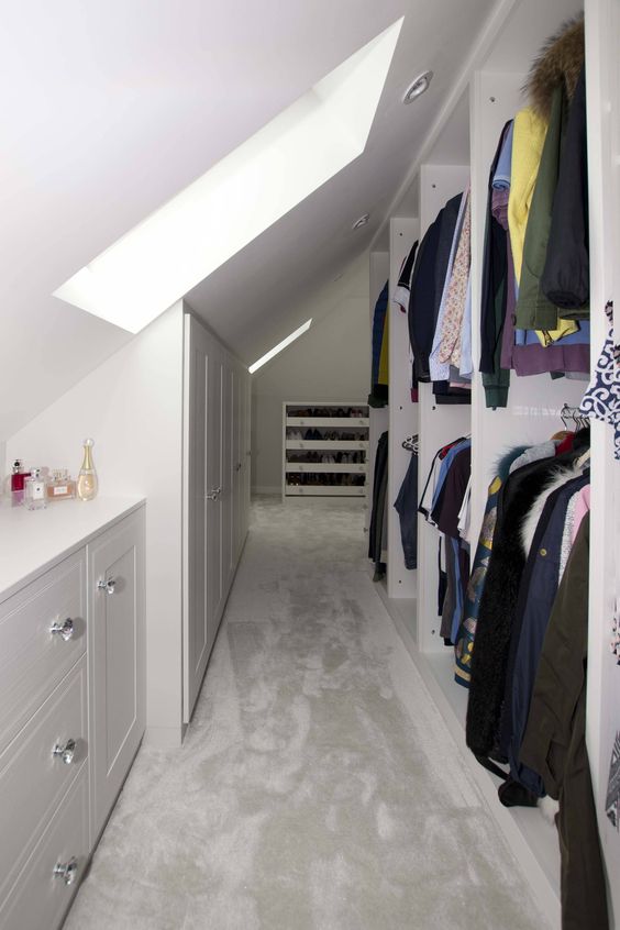 46 Attic Closets And Tips To Organize Them - DigsDigs