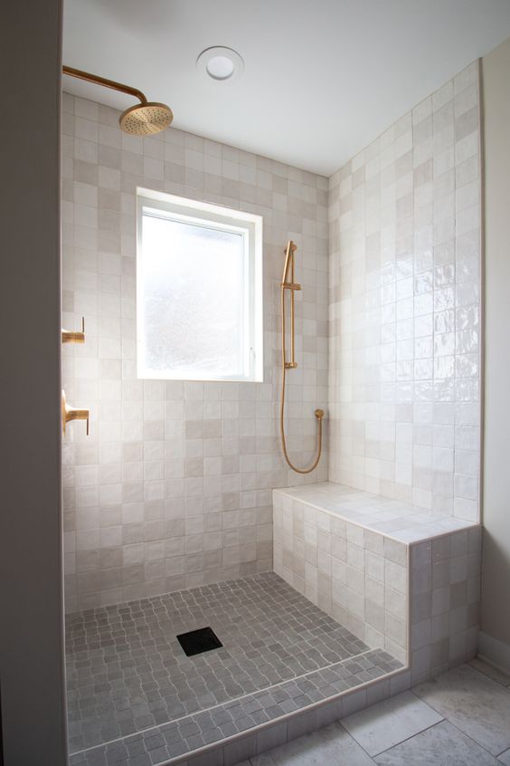 64 Cool Square Tile Ideas For Bathrooms - DigsDigs