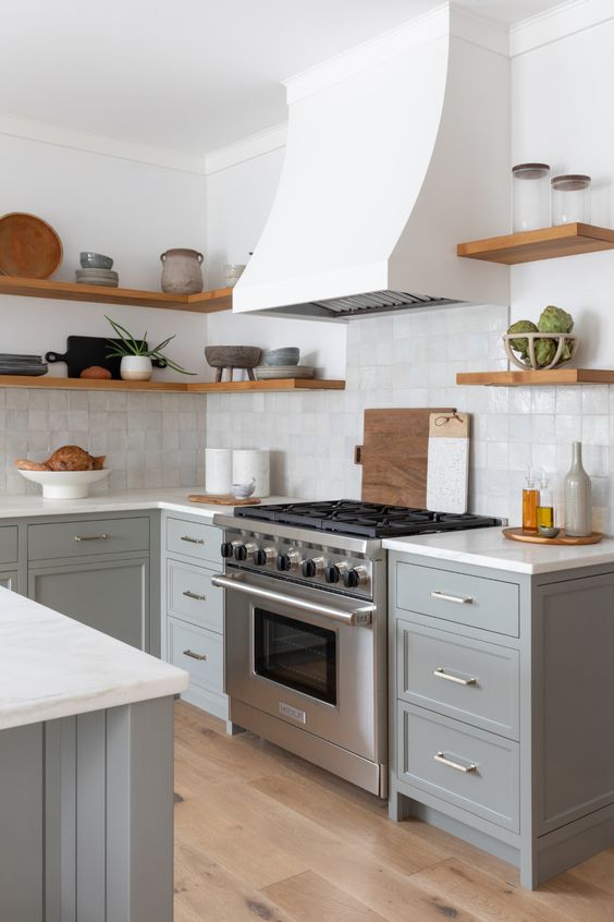68 Eye-Catching Square Tile Backsplashes - DigsDigs