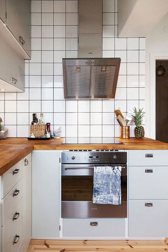 68 Eye-Catching Square Tile Backsplashes - DigsDigs
