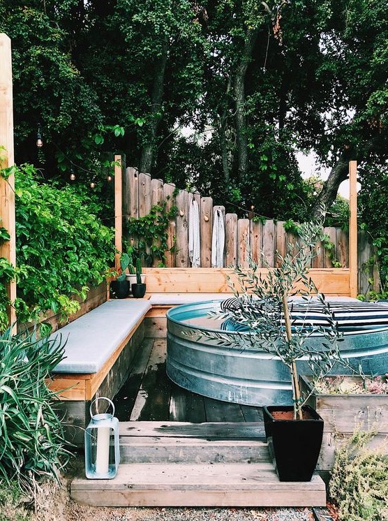 73 Stock Tank Pools Perfect For Summer - DigsDigs