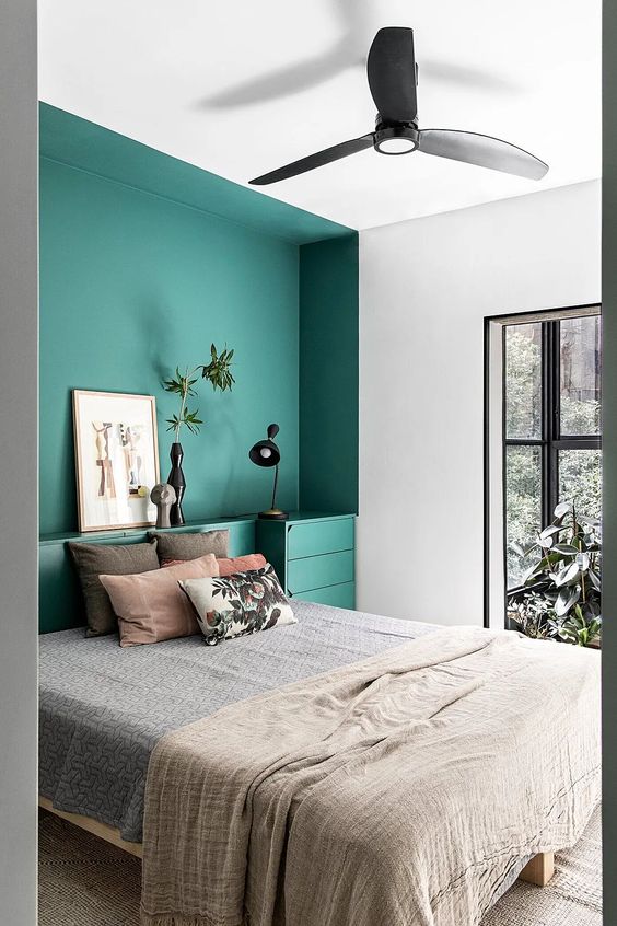 46 Practical And Decorative Bedroom Niche Shelves - DigsDigs