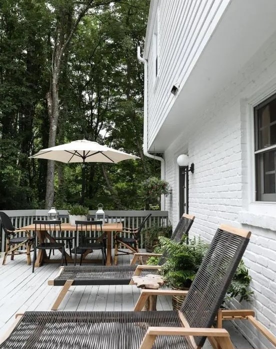 65 Cozy Modern Farmhouse Terraces And Patios - DigsDigs