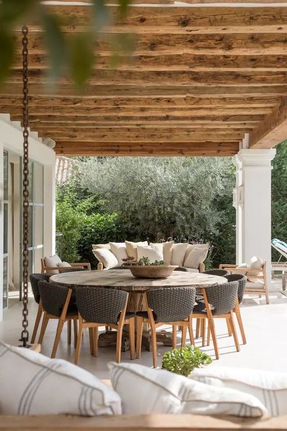 65 Cozy Modern Farmhouse Terraces And Patios - DigsDigs