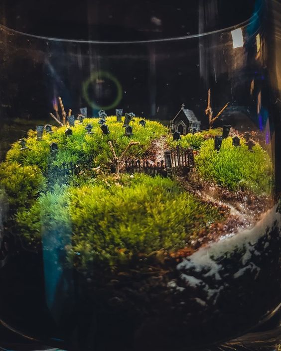 50 Cool And Catchy Halloween Terrariums - DigsDigs