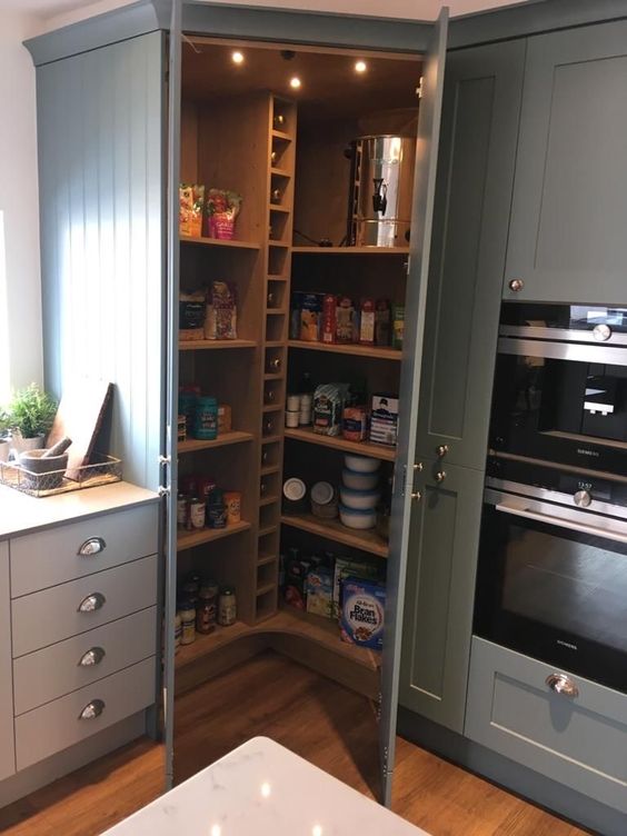 45 Smart Ways To Organize A Small Pantry - DigsDigs