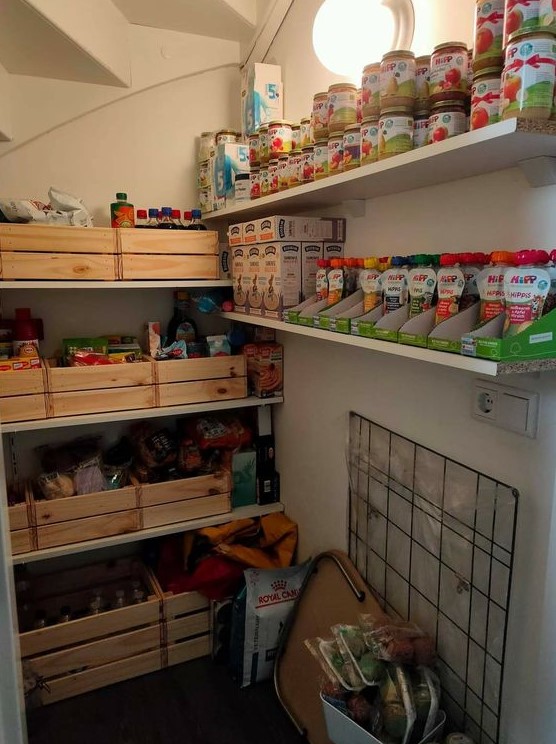 43 Smart Under The Stairs Pantry Ideas - DigsDigs